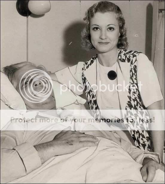 *CANDIDS* - Page 235 - The Silver Screen Oasis