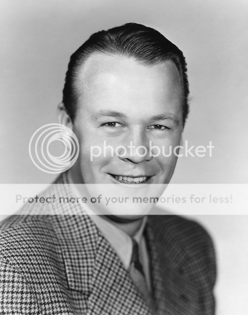 *CANDIDS* - Page 732 - The Silver Screen Oasis