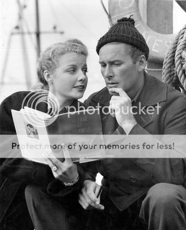 *CANDIDS* - Page 305 - The Silver Screen Oasis