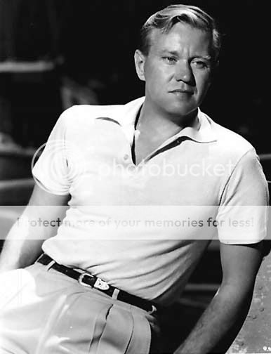 *CANDIDS* - Page 622 - The Silver Screen Oasis