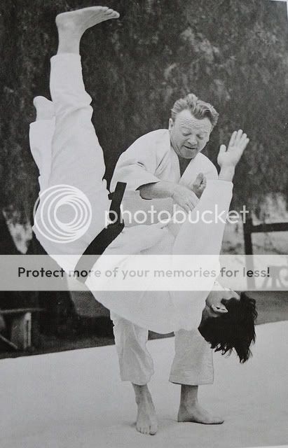 *CANDIDS* - Page 376 - The Silver Screen Oasis