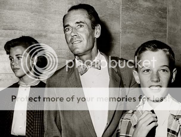 *CANDIDS* - Page 372 - The Silver Screen Oasis