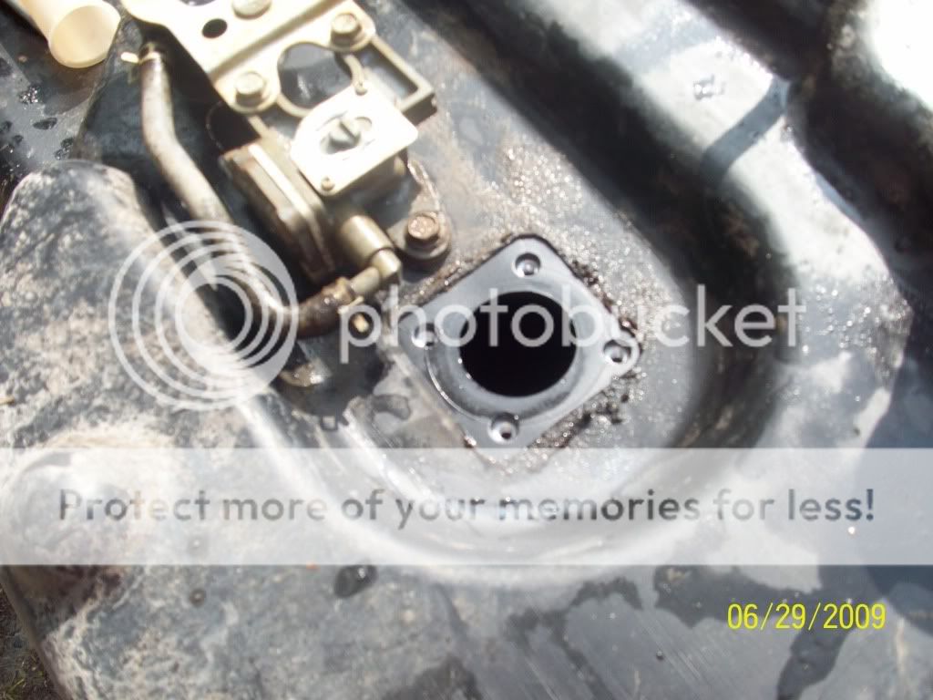 How I removed my fuel tank. | Mud in My Blood Forum